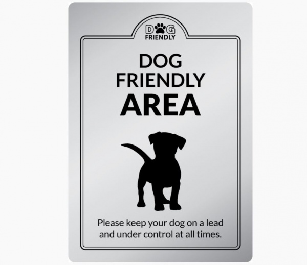 Dog Friendly Area Metal Sign - Gold Finish - Braccio.co.uk