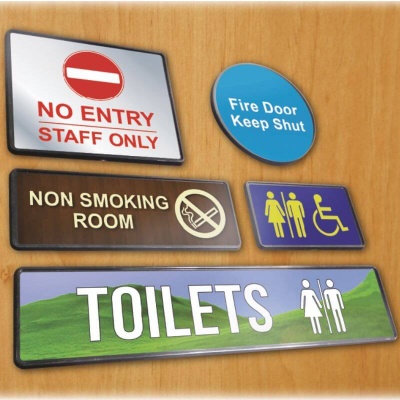 Do Not Disturb Door Signs - Please Service my Room - Braccio.co.uk